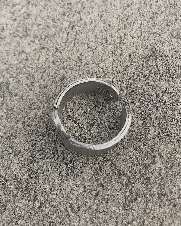 Narcissus Signet Ring - December Birth Flower - Veeaien Designs